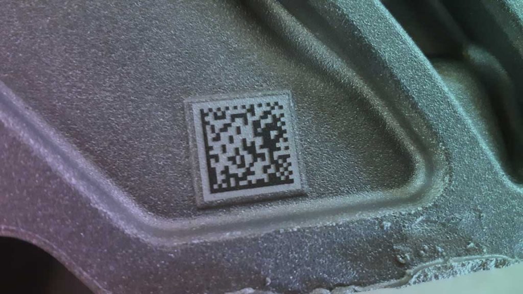 LASER MARKER STATION FOR CAR ENGINE - Arca Labeling & Marking